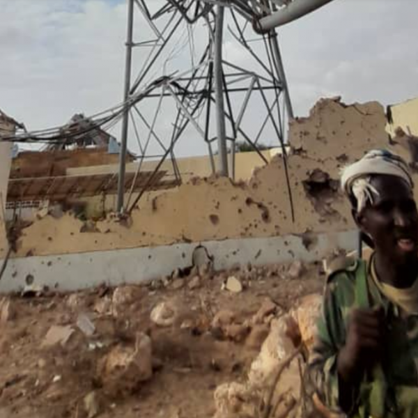 Somalia: Al-Shabaab destroys Hormuud telecom tower with car bomb