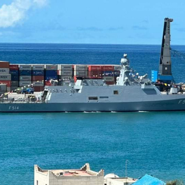 Turkish warship docks in Somalia’s coastline