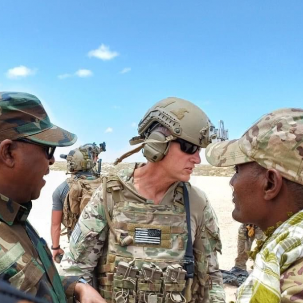 U.S. Special Operations Commander makes frontline visit in Somalia