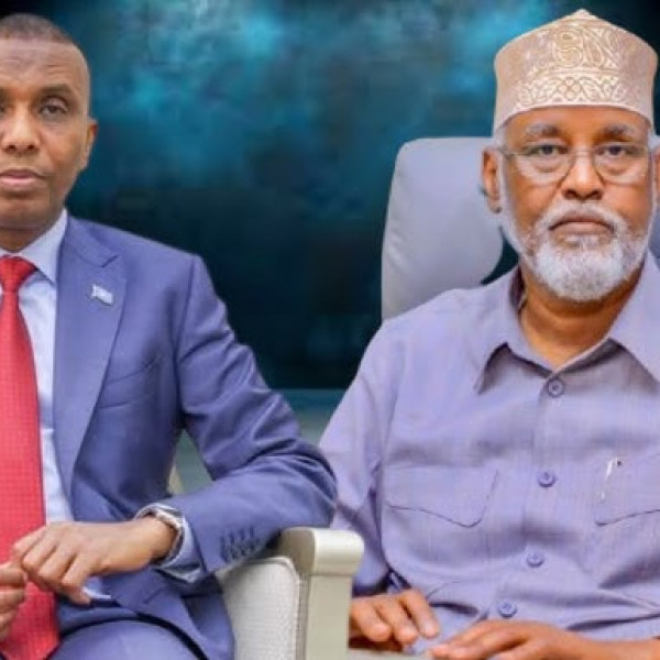 Axmed Madobe: Xamase Cabdi Barre waa Shaqaale aan lahayn go'aan qaadasho