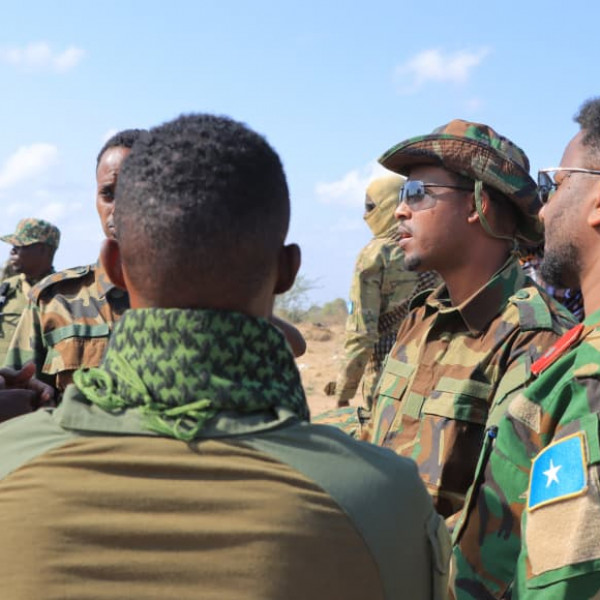 Somalia's ground forces chief urges tougher fight against Al-Shabaab ...