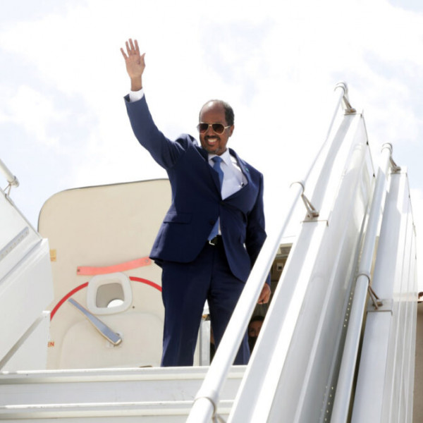 Somali President Hassan Sheikh Departs for Official Visit to Algeria